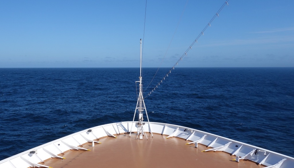 Halbtaucher lädt Kreuzfahrtriesen Carnival Vista – Einkauf und Management